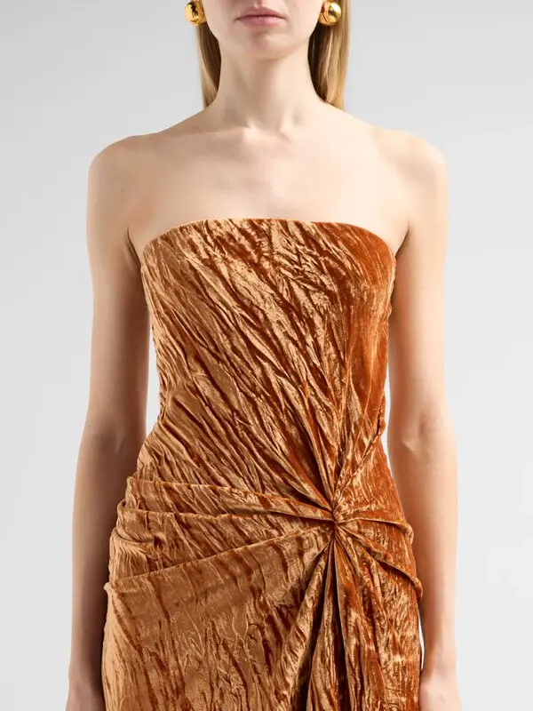 Oscar De La Renta Pleated Velvet Draped Strapless Gown