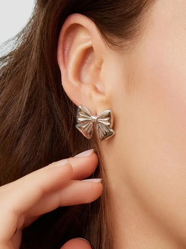 ORADINA In The Present Studs In Sterling