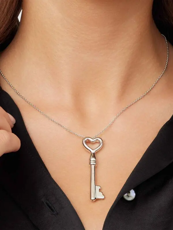ORADINA Key To My Heart Pendant Necklace In Sterling