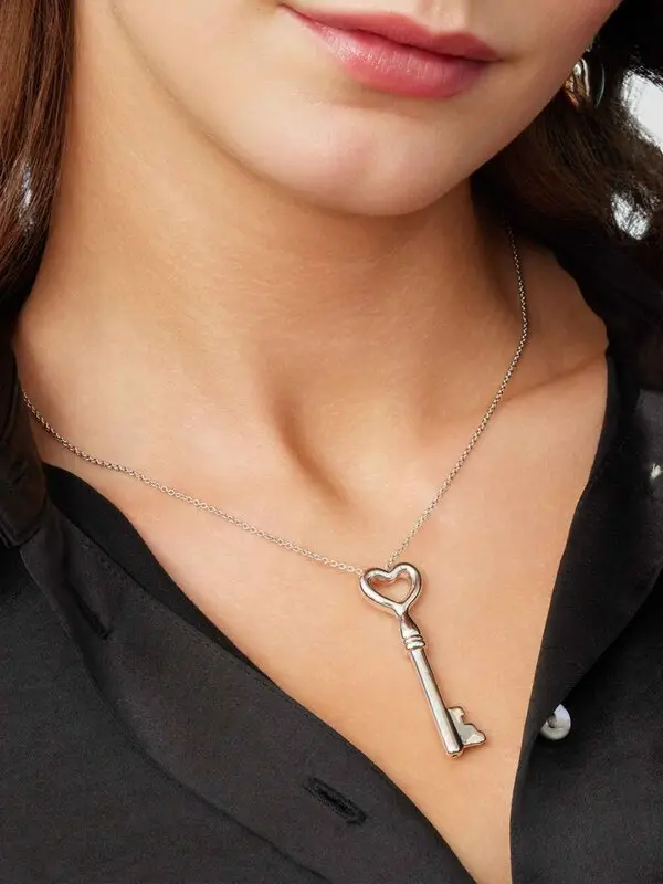 ORADINA Key To My Heart Pendant Necklace In Sterling