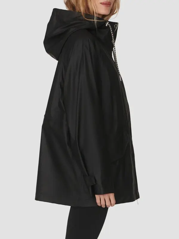 Varley Orlen Drawstring Short Rain Jacket
