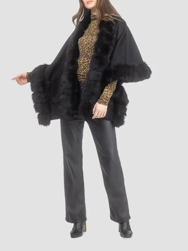 Gorski Reversible Cashmere And Wool Shawl