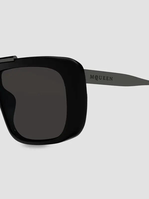 Alexander McQueen Front Cross-bar 50mm Navigator Sunglasses
