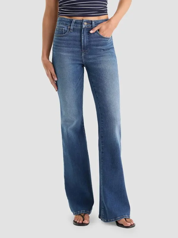 Good American Soft Tech Good Legs Flare Jeans
