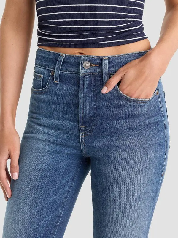 Good American Soft Tech Good Legs Flare Jeans