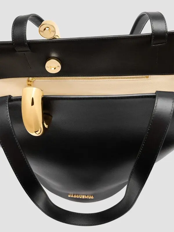 Jacquemus Le Bambola Moyen Leather Bucket Bag