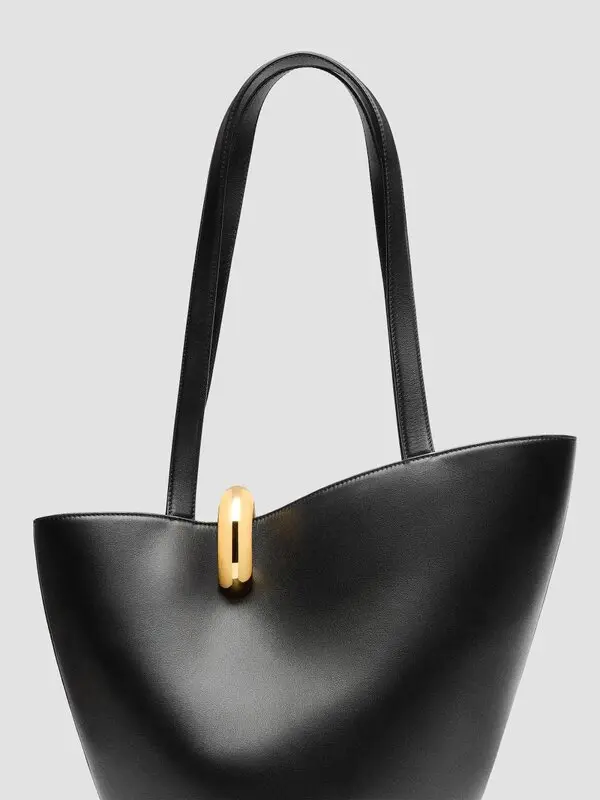 Jacquemus Le Bambola Moyen Leather Bucket Bag - Black