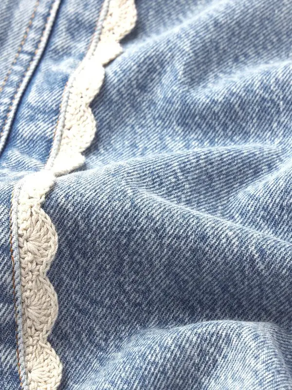 FRAME The Crochet Bow Crop Jeans