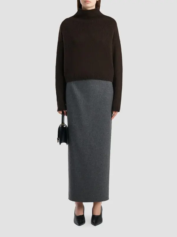 Khaite Marke Rib-knit Cashmere Mock-neck Sweater