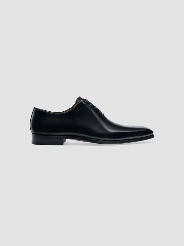 Magnanni Cruz Leather Wholecut Oxfords
