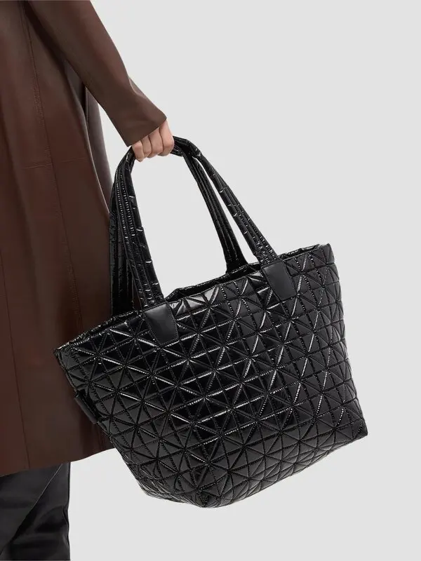VEE COLLECTIVE Medium Vee Quilted Tote Bag