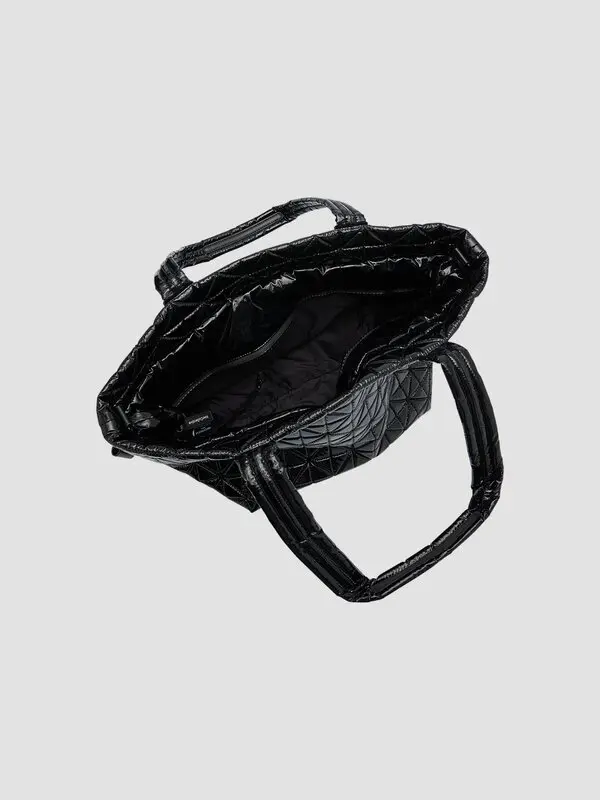 VEE COLLECTIVE Medium Vee Quilted Tote Bag