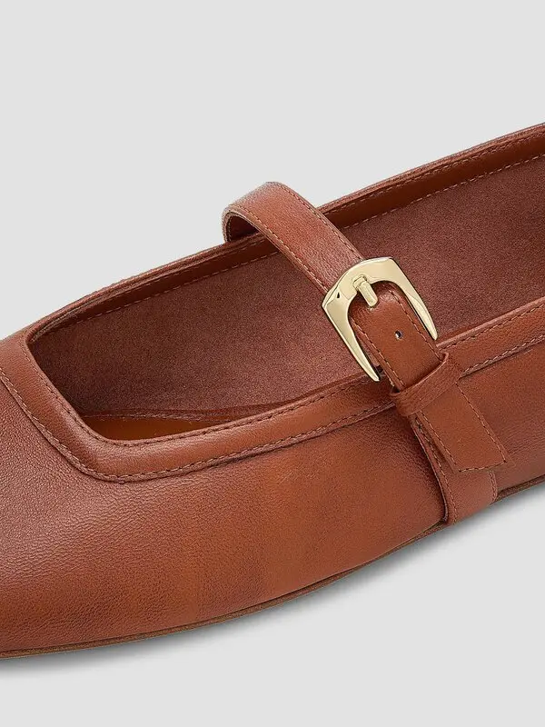 STUART WEITZMAN Sai Leather Ballet Flats