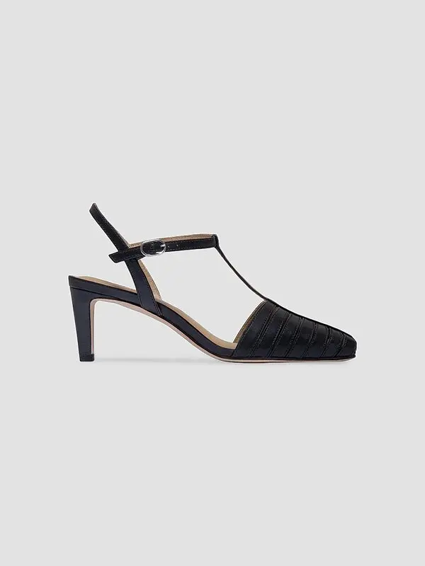 Bernardo Peoria Pumps - Black