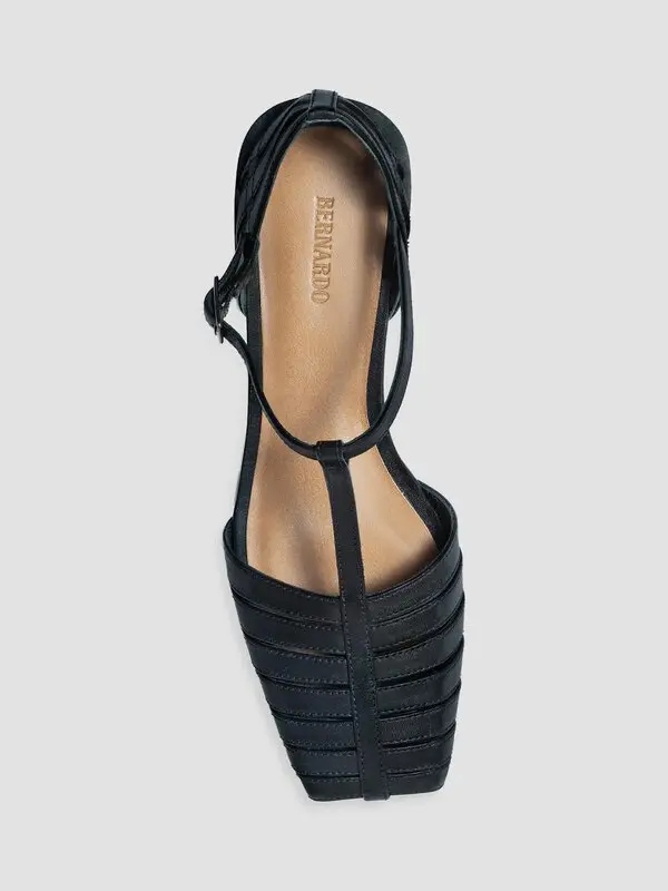 Bernardo Brighton Fisherman Flat Sandals - Black
