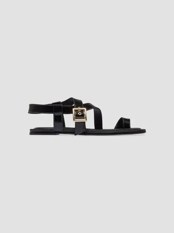 Bernardo Hartshorn Toe Ring Sandals - Black