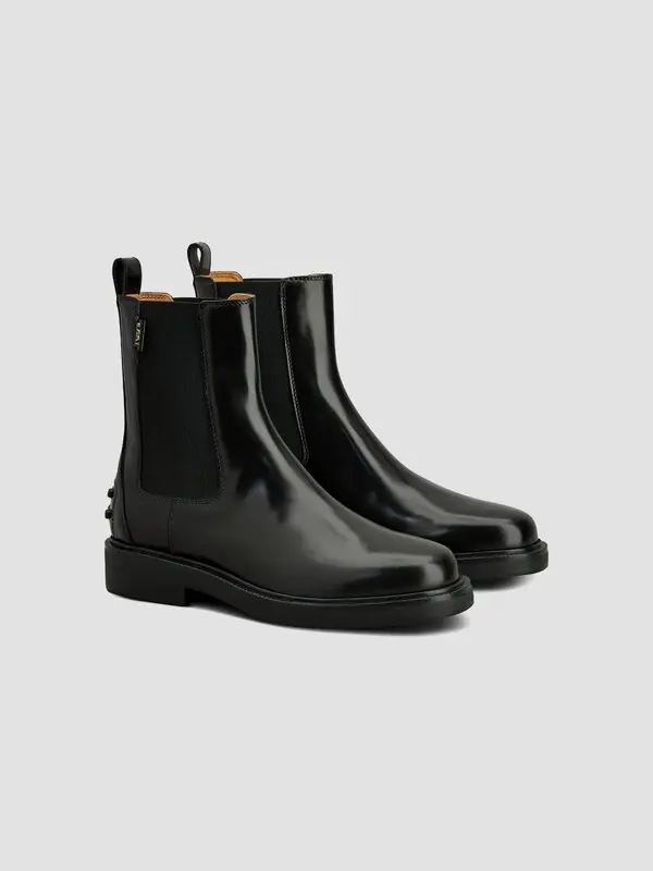 TOD'S Leather Chelsea Boots