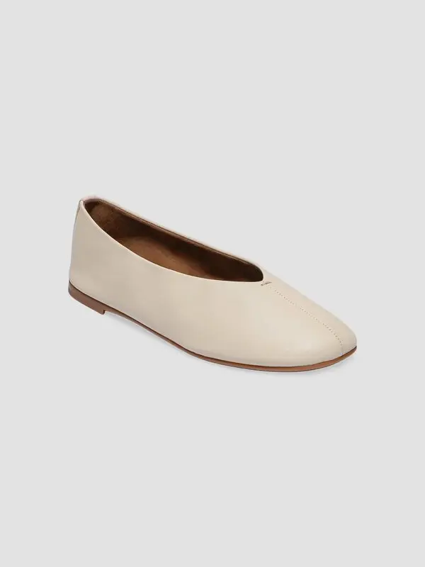 Bernardo Meredith Ballet Flats - Eggshell