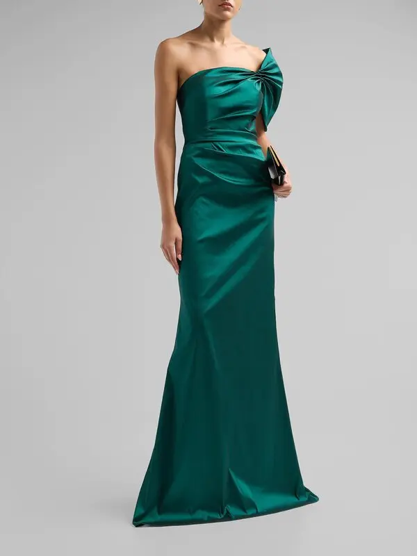Rickie Freeman For Teri Jon One Shoulder Ruched Taffeta Gown