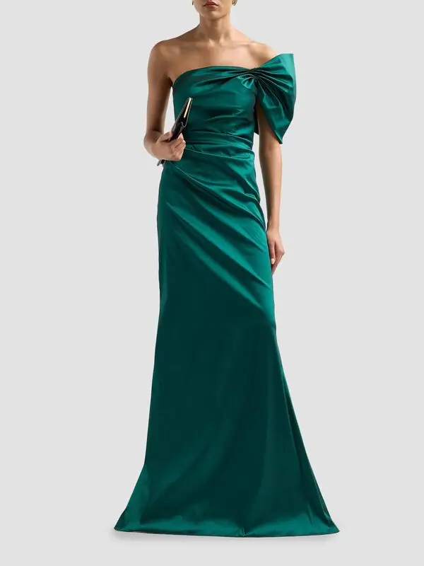 Rickie Freeman For Teri Jon One Shoulder Ruched Taffeta Gown