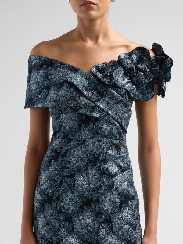 Rickie Freeman For Teri Jon 3d Floral Metallic Jacquard Columnn Gown