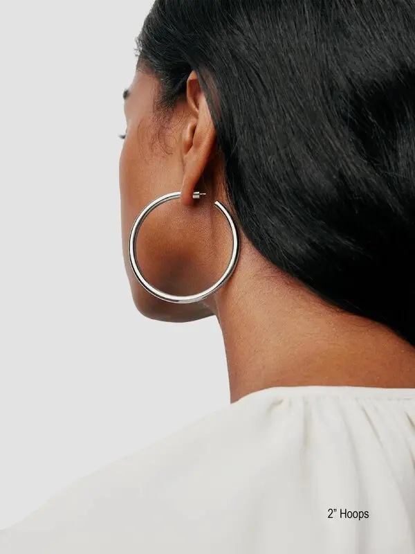 JENNIFER FISHER Lilly Huggie Earrings/23mm