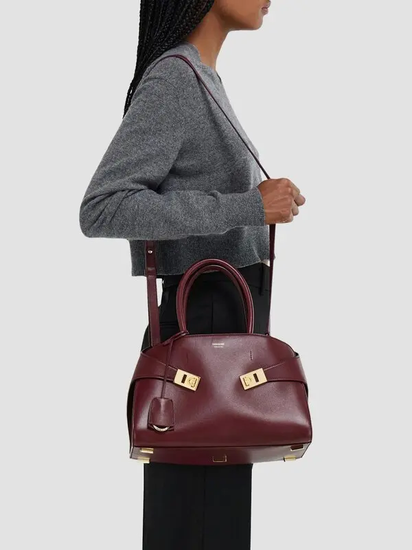 FERRAGAMO Small Hug Leather Top Handle Bag - Plum