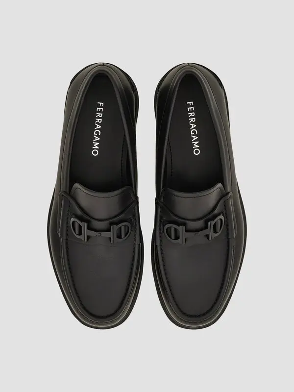 FERRAGAMO Tobias Gancini Leather Loafers - Nero