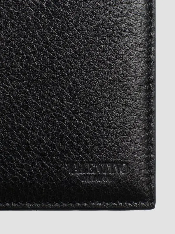 Valentino Garavani Rockstud Wallet In Grainy Calfskin