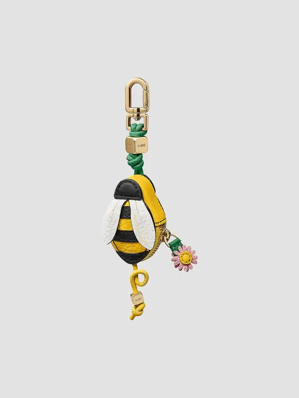 MAISON DE SABRE The Sabrémoji Garden Bug Charm - Bumblebee