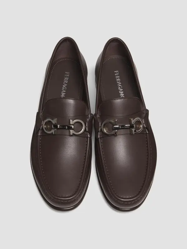 FERRAGAMO Avril Gancini Leather Loafers - Moro