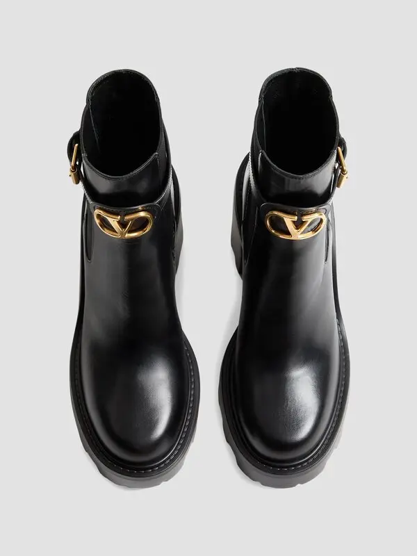Valentino Garavani Vlogo Signature Calfskin Beatle 90mm Boots