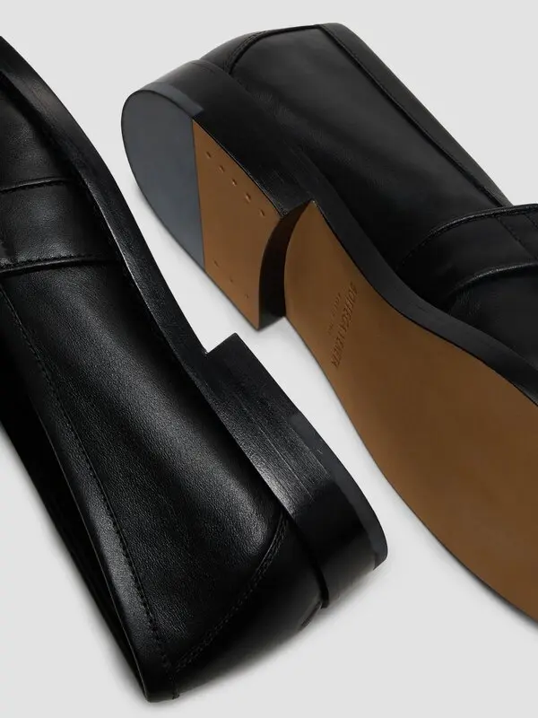 Bottega Veneta Astaire Leather Loafers - Fondant