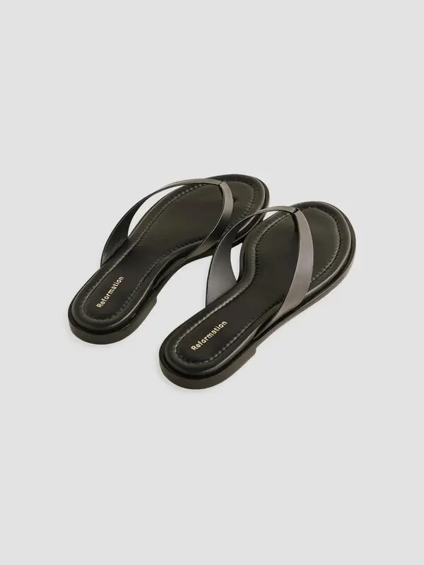 REFORMATION Jessie Leather Thong Sandals
