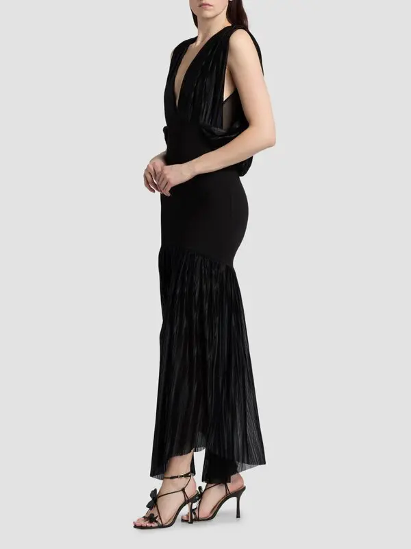 Black Halo Savoy Metallic Plisse Mesh Gown