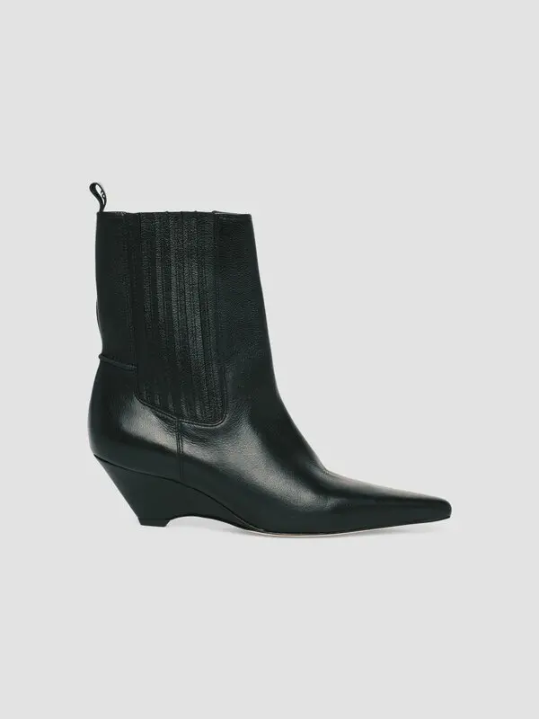 Cinq À Sept Resort Parker 60mm Chelsea Boots