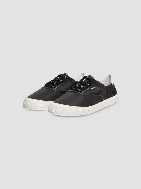 Moncler Vera Leisure Sneakers - Black