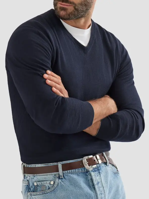 Brunello Cucinelli Cashmere And Silk Lightweight Sweater - Navy Blue