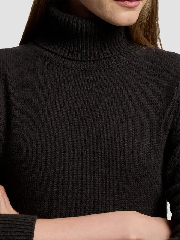 Ralph Lauren Lofty Cashmere Turtleneck Sweater