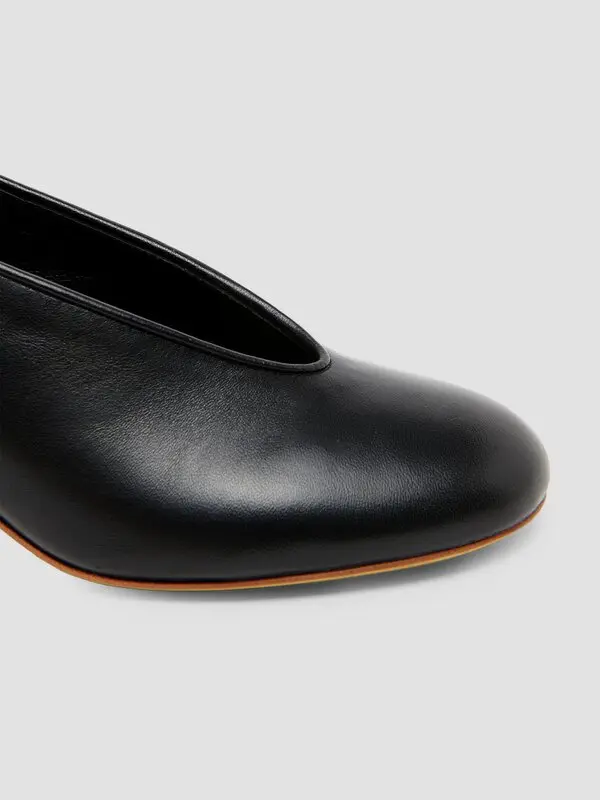 Moschino 55mm Duck-heel Leather Pumps
