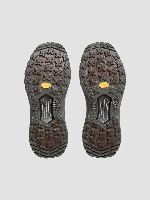 Moncler Trailgrip Lite3 Sneakers In Suede - Brown