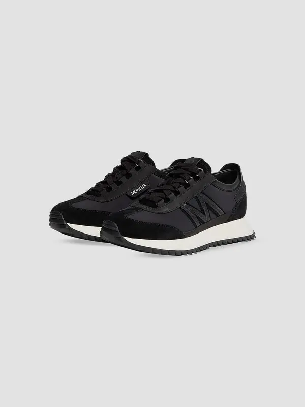 Moncler Sneakers In Suede And Nubuck - Black