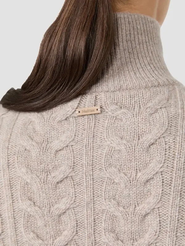 Max Mara Cable Knit Cashmere Yarn Sweater
