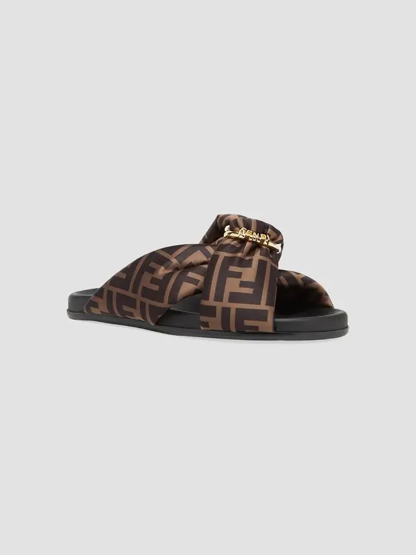 Fendi Feel Knot Leather Slide Sandals