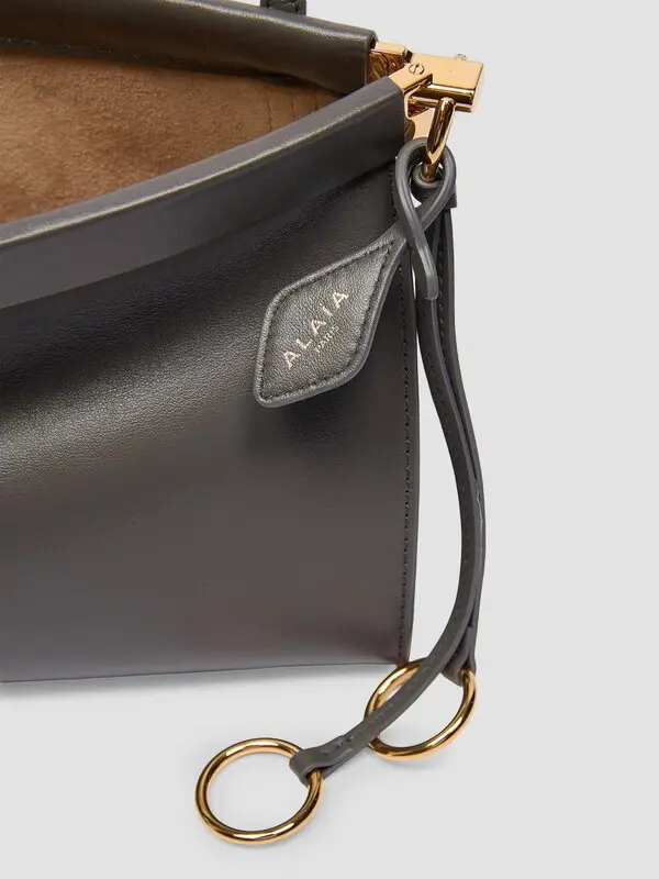 Alaïa Le Click East West Leather Shoulder Bag - Acier