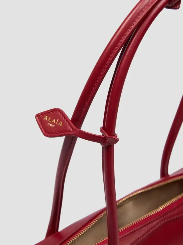 Alaïa Le Teckel Medium Leather Shoulder Bag - Deep Red