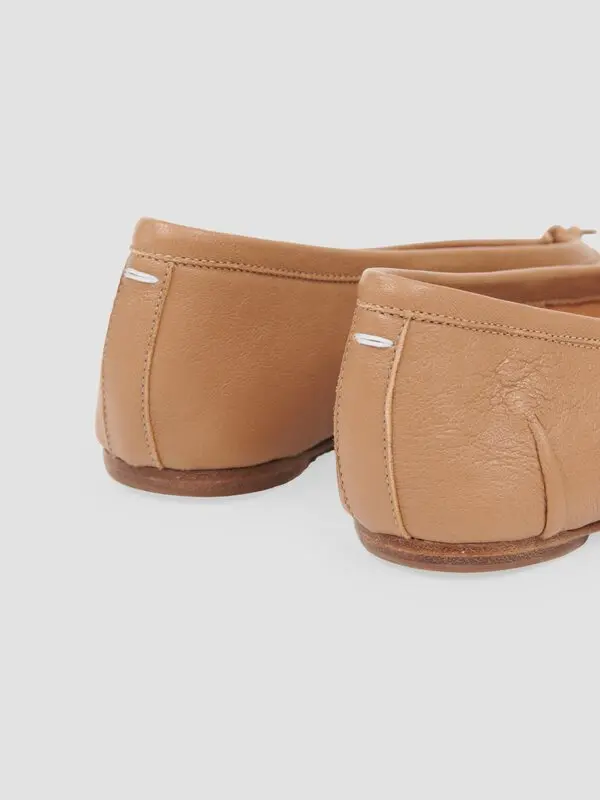 MAISON MARGIELA Tabi Leather Ballerina Flats - Tan