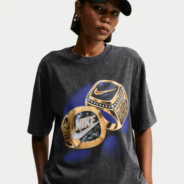Nike Sportswear Classic Boxy T-shirt