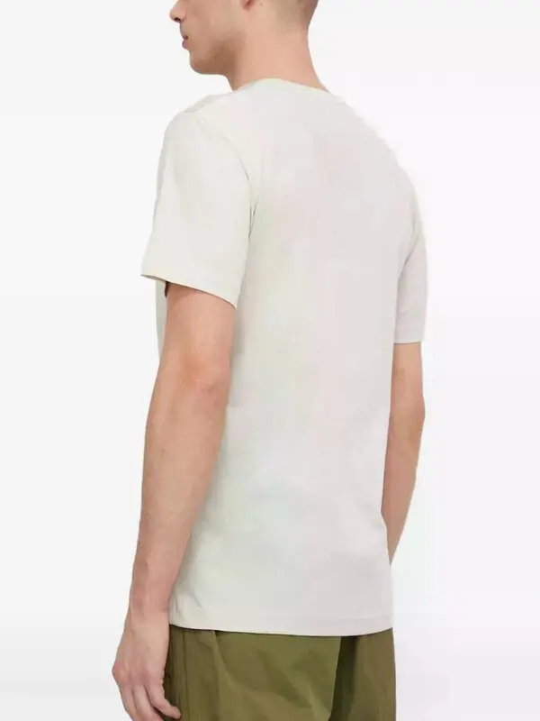 EA7 Embossed-logo T-shirt