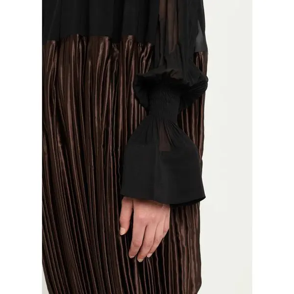 FERRAGAMO Plunging Fluid Lamé Balloon Mermaid Gown
